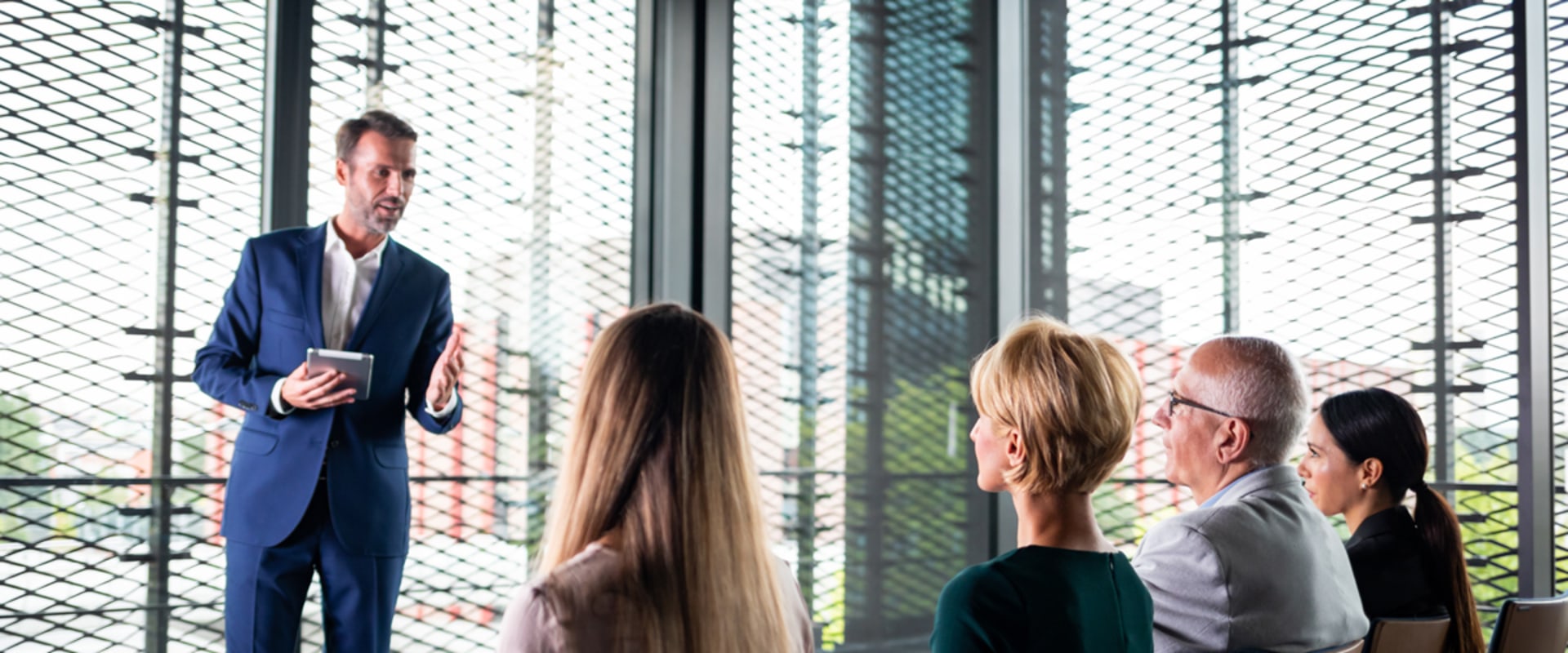 How Much Does a Leadership Coach Cost Per Hour?
